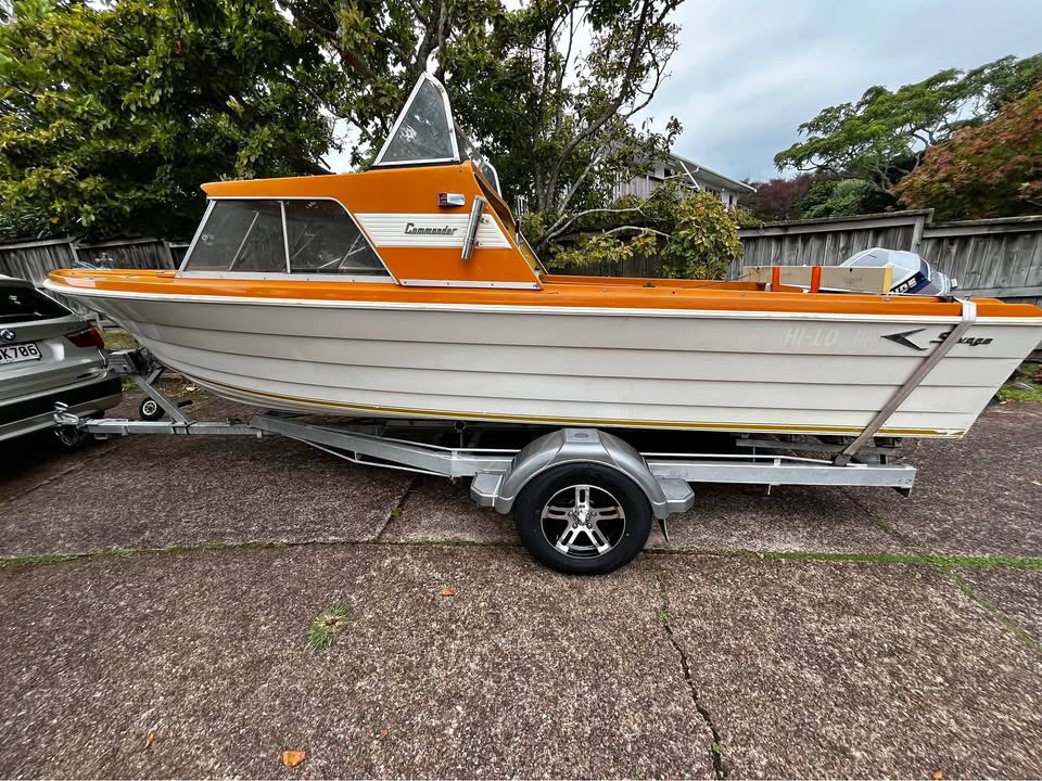 Boats - Savage Commander 5.5 meters Vessel – Pacific Sales