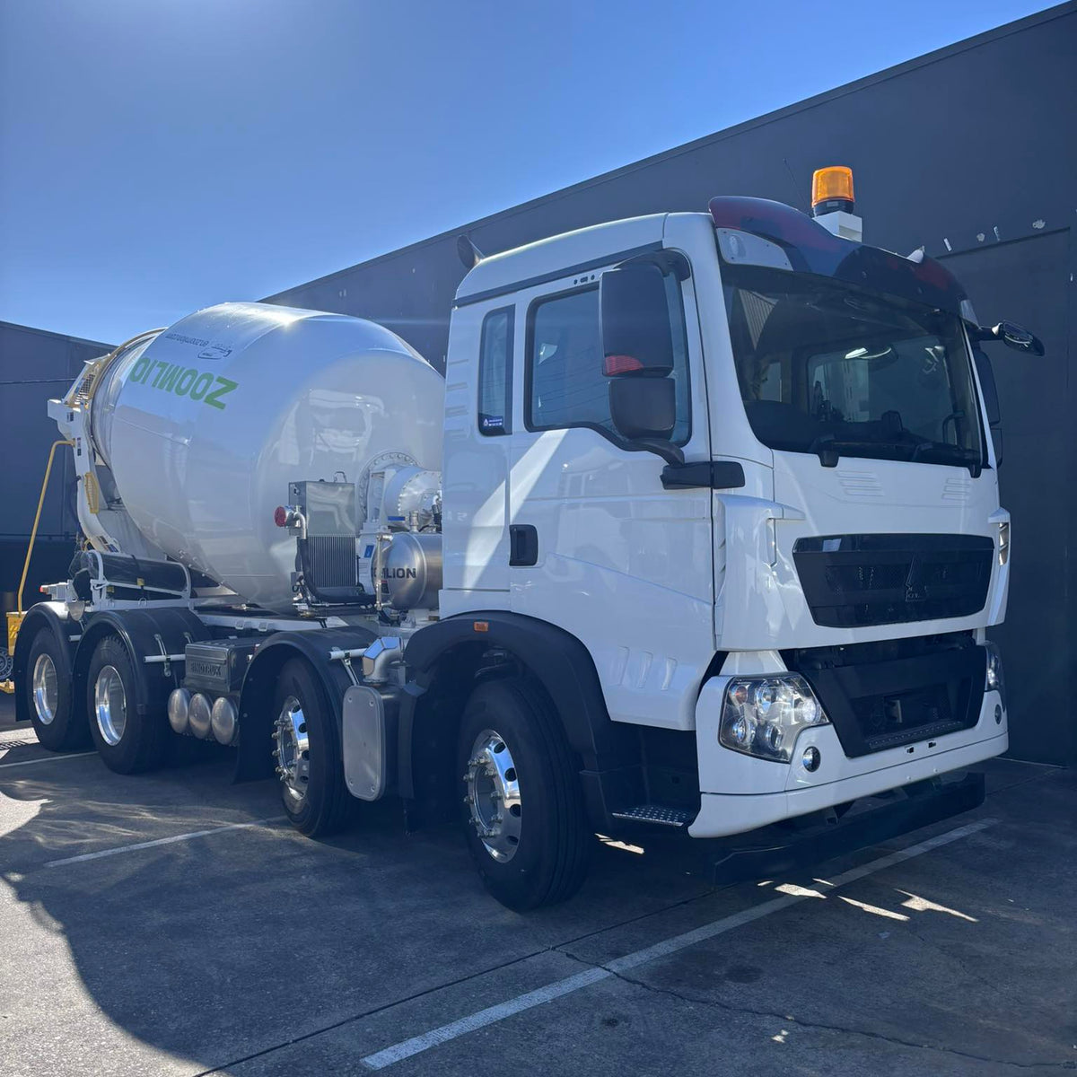 Sino T5G Euro5 Concrete Truck - Zoomlion Gen3 Mixer – Pacific Sales