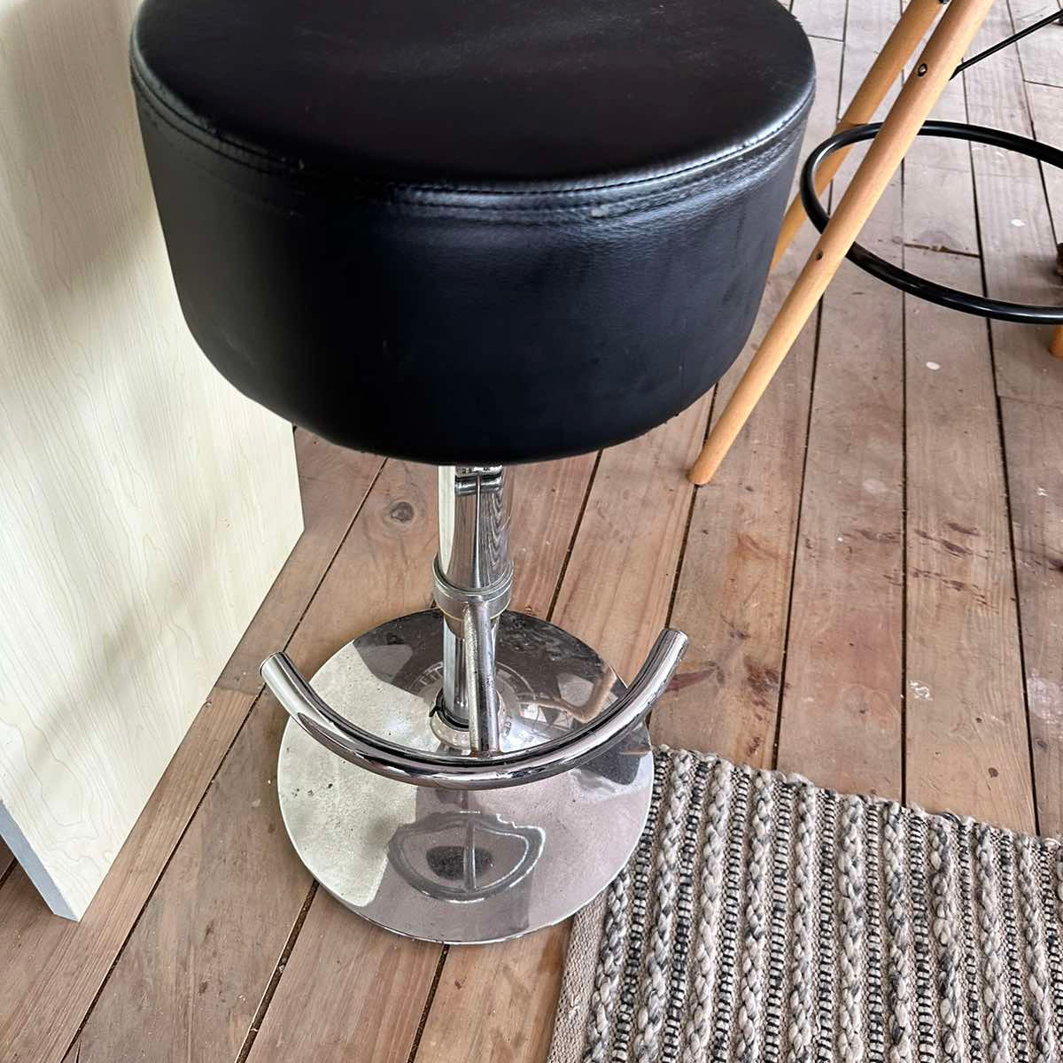 Pre-Loved Used Bar Stool – Pacific Sales
